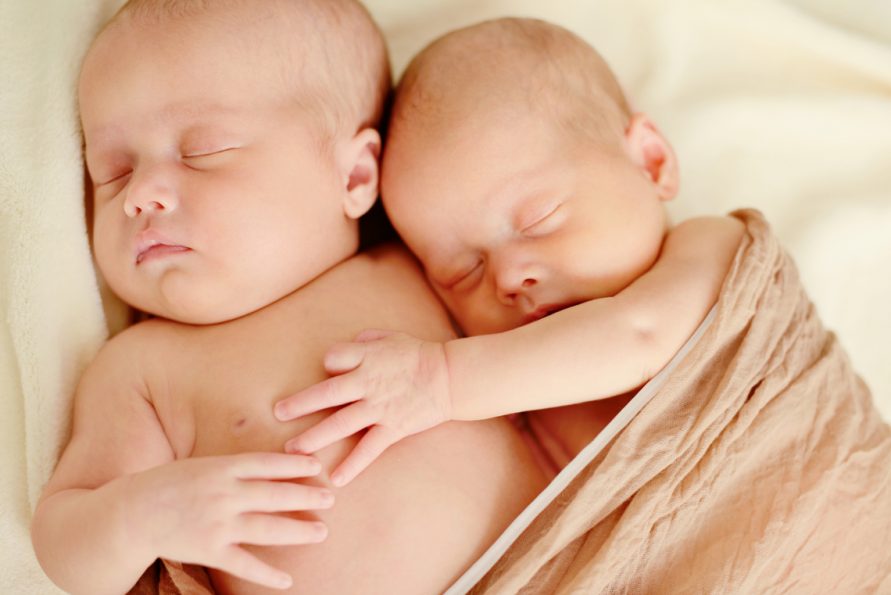 Sleep Training Twins: The Ultimate Guide 2021